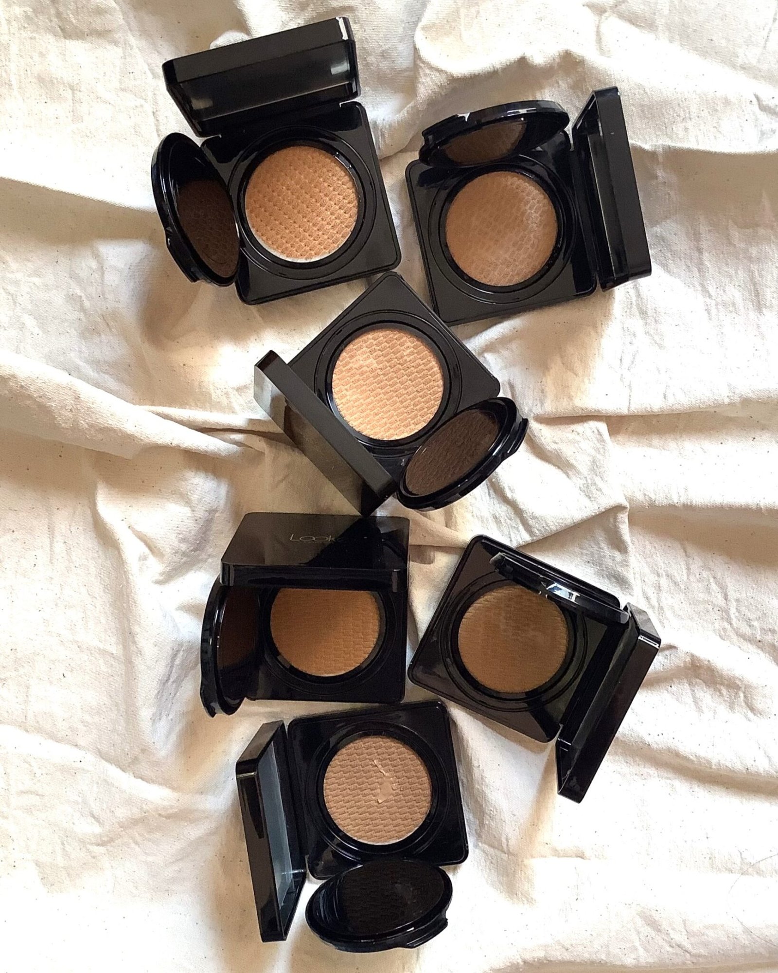 Review Cushion Lokal Looke Cosmetics Full Swatches + Shades : Holy ...